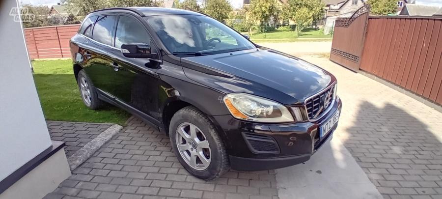 Volvo XC60 2012 in Vilnius, with an engine capacity of 2.40 L and mileage of 344 thousand km for 8600 €, photo 11 on AUTOMOTO.COM.LV