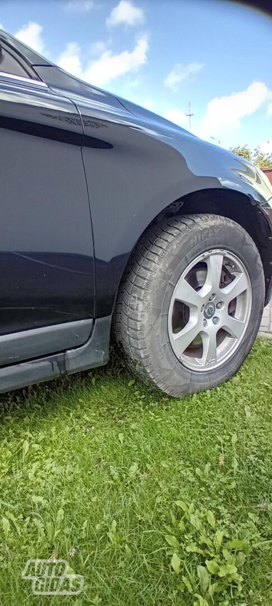 Volvo XC60 2012 in Vilnius, with an engine capacity of 2.40 L and mileage of 344 thousand km for 8600 €, photo 16 on AUTOMOTO.COM.LV