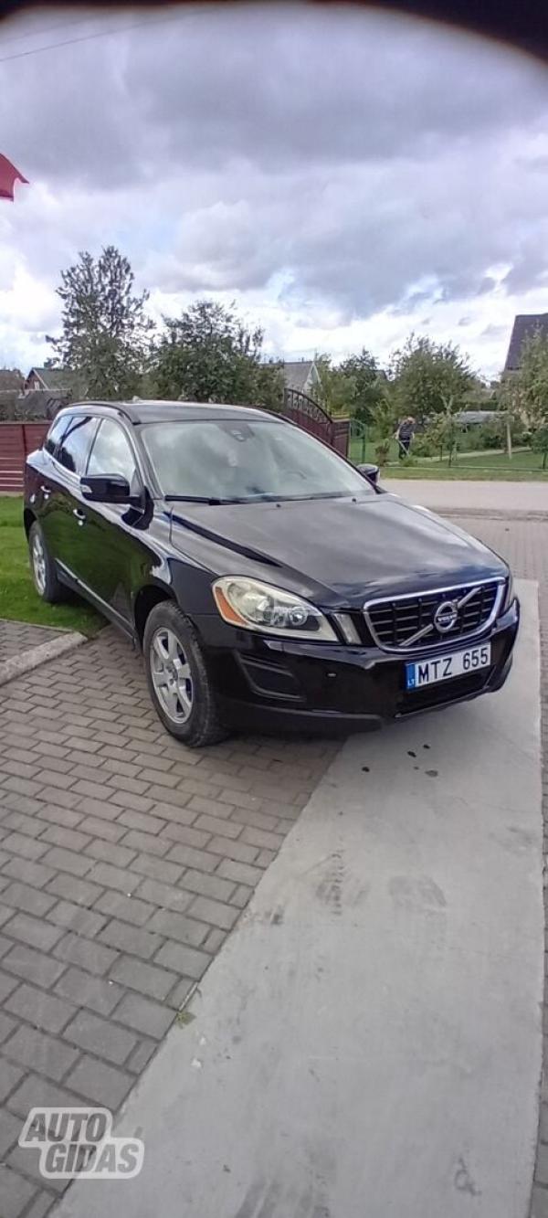 Volvo XC60 2012 Viļņa, ar dzinēja tilpumu 2.40 L un nobraukumu 344 tūkst. km par 8600 €, foto 1 vietnē AUTOMOTO.COM.LV