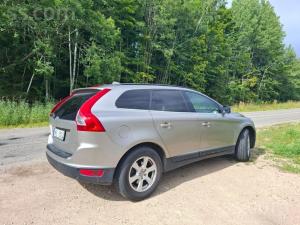 Volvo XC60 2012 in Daugavpils, with an engine capacity of 2.00 L and mileage of 341 thousand km for 7300 €, photo 3 on AUTOMOTO.COM.LV