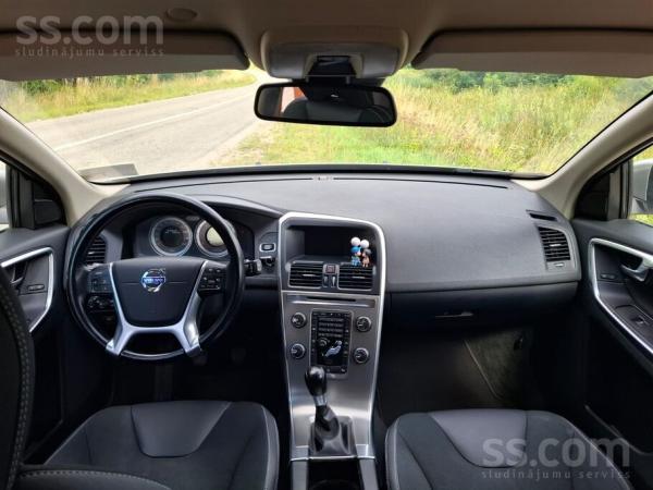 Volvo XC60 2012 in Daugavpils, with an engine capacity of 2.00 L and mileage of 341 thousand km for 7300 €, photo 8 on AUTOMOTO.COM.LV