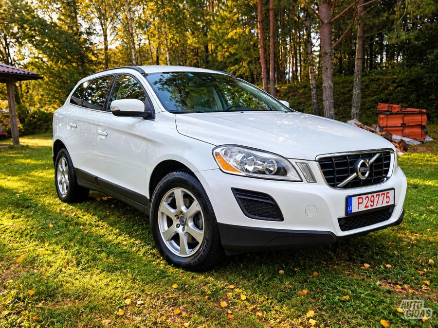 Volvo XC60 2012 Viļņa, ar dzinēja tilpumu 2.40 L un nobraukumu 229 tūkst. km par 7950 €, foto 3 vietnē AUTOMOTO.COM.LV
