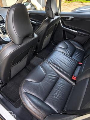 Volvo XC60 2012 Viļņa, ar dzinēja tilpumu 2.40 L un nobraukumu 229 tūkst. km par 7950 €, foto 5 vietnē AUTOMOTO.COM.LV