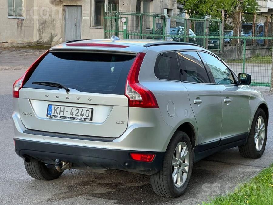 Volvo XC60 2013 in Riga, with an engine capacity of 2.00 L and mileage of 248 thousand km for 11995 €, photo 3 on AUTOMOTO.COM.LV