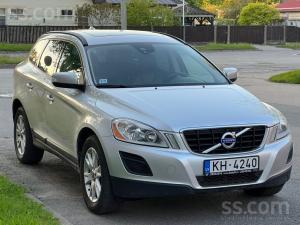 Volvo XC60 2013 in Riga, with an engine capacity of 2.00 L and mileage of 248 thousand km for 11995 €, photo 4 on AUTOMOTO.COM.LV
