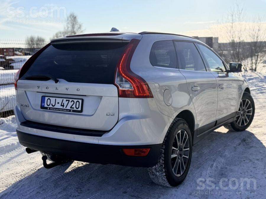 Volvo XC60 2013 Rīga, ar dzinēja tilpumu 2.00 L un nobraukumu 251 tūkst. km par 10995 €, foto 4 vietnē AUTOMOTO.COM.LV