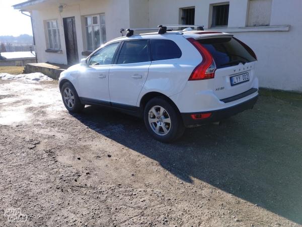 Volvo XC60 2013 in Raseiniai, with an engine capacity of 3.20 L and mileage of 305 thousand km for 4399 €, photo 7 on AUTOMOTO.COM.LV