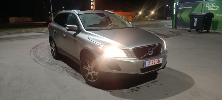 Volvo XC60 2013 in Plunge, with an engine capacity of 3.20 L and mileage of 300 thousand km for 4750 €, photo 4 on AUTOMOTO.COM.LV