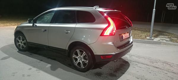 Volvo XC60 2013 Plungė, ar dzinēja tilpumu 3.20 L un nobraukumu 300 tūkst. km par 4750 €, foto 4 vietnē AUTOMOTO.COM.LV