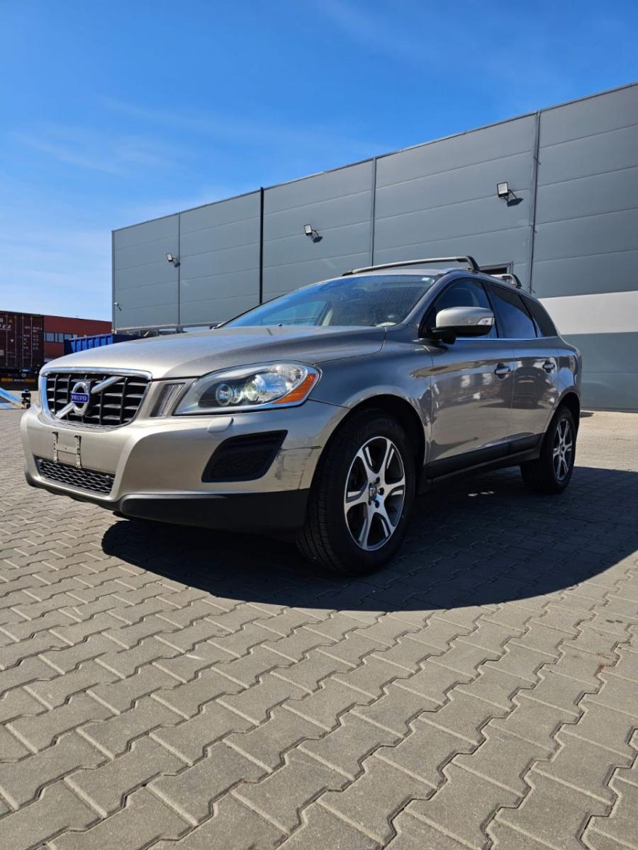Volvo XC60 2013 Klaipėda, ar dzinēja tilpumu 0.00 L un nobraukumu 0 tūkst. km par 7300 €, foto 1 vietnē AUTOMOTO.COM.LV