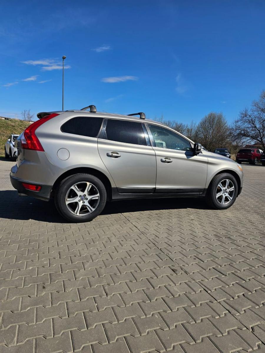 Volvo XC60 2013 Klaipėda, ar dzinēja tilpumu 0.00 L un nobraukumu 0 tūkst. km par 7300 €, foto 5 vietnē AUTOMOTO.COM.LV
