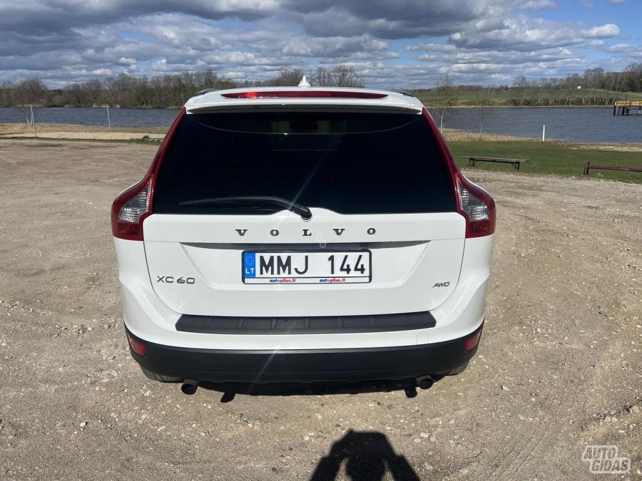 Volvo XC60 2013 in Silute, with an engine capacity of 3.20 L and mileage of 243 thousand km for 7550 €, photo 5 on AUTOMOTO.COM.LV
