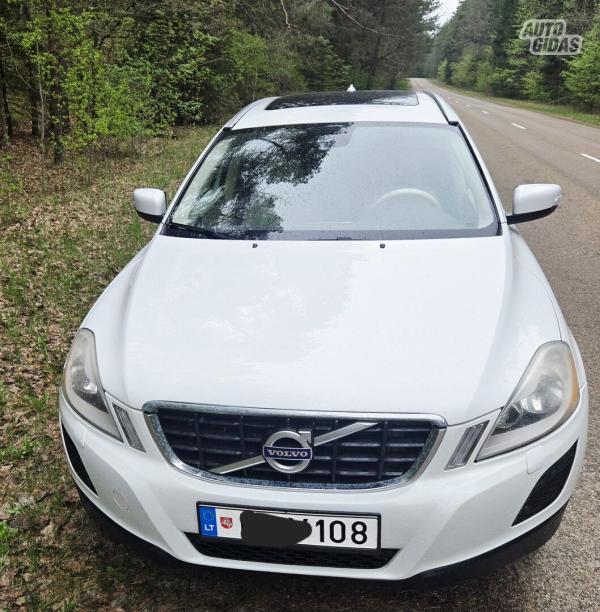 Volvo XC60 2013 Kauņa, ar dzinēja tilpumu 3.20 L un nobraukumu 160 tūkst. km par 10000 €, foto 3 vietnē AUTOMOTO.COM.LV