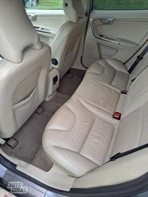Volvo XC60 2013 Klaipėda, ar dzinēja tilpumu 3.20 L un nobraukumu 107 tūkst. km par 8950 €, foto 13 vietnē AUTOMOTO.COM.LV