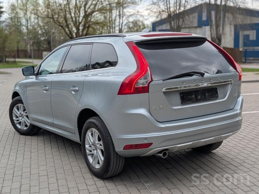 Volvo XC60 2013 Jūrmala, ar dzinēja tilpumu 2.00 L un nobraukumu 0 tūkst. km par 8950 €, foto 4 vietnē AUTOMOTO.COM.LV