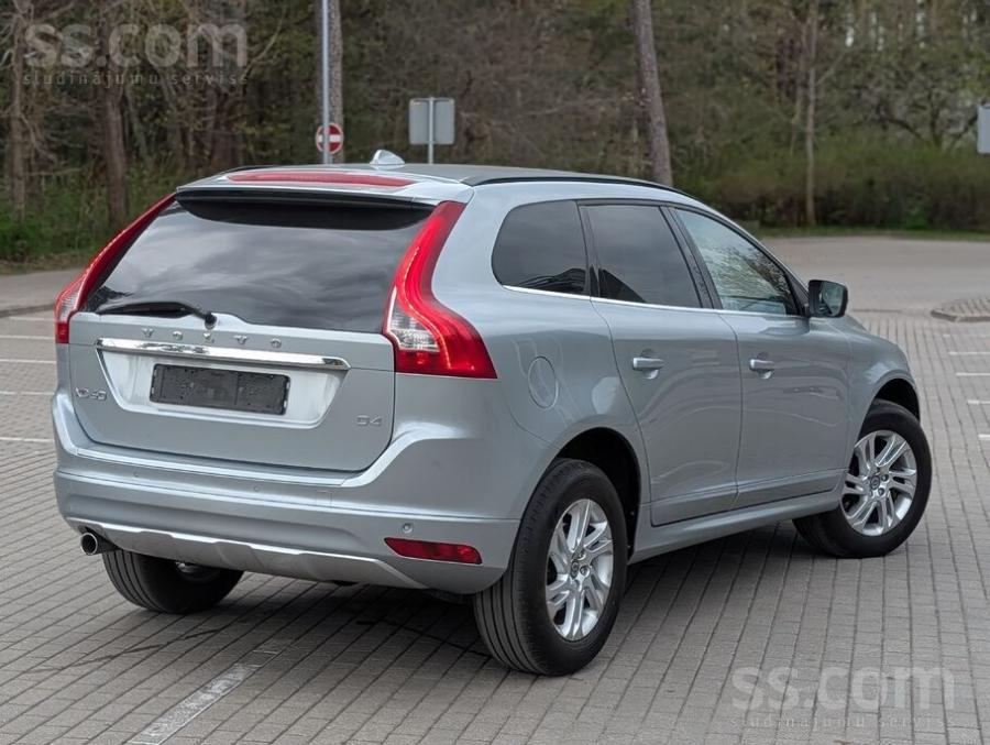 Volvo XC60 2013 Jūrmala, ar dzinēja tilpumu 2.00 L un nobraukumu 0 tūkst. km par 8950 €, foto 7 vietnē AUTOMOTO.COM.LV