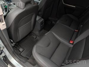 Volvo XC60 2013 Jūrmala, ar dzinēja tilpumu 2.00 L un nobraukumu 0 tūkst. km par 8950 €, foto 15 vietnē AUTOMOTO.COM.LV