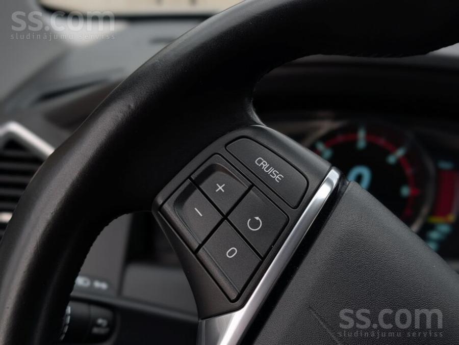 Volvo XC60 2013 Jūrmala, ar dzinēja tilpumu 2.00 L un nobraukumu 0 tūkst. km par 8950 €, foto 33 vietnē AUTOMOTO.COM.LV