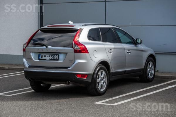 Volvo XC60 2013 in Riga, with an engine capacity of 2.40 L and mileage of 0 thousand km for 6450 €, photo 4 on AUTOMOTO.COM.LV