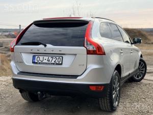 Volvo XC60 2013 Rīga, ar dzinēja tilpumu 2.00 L un nobraukumu 251 tūkst. km par 10495 €, foto 5 vietnē AUTOMOTO.COM.LV