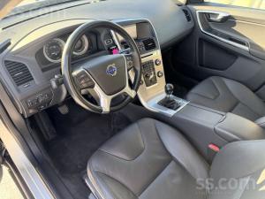 Volvo XC60 2013 Rīga, ar dzinēja tilpumu 2.00 L un nobraukumu 251 tūkst. km par 10495 €, foto 10 vietnē AUTOMOTO.COM.LV