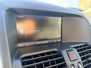 Volvo XC60 2013 Rīga, ar dzinēja tilpumu 2.00 L un nobraukumu 251 tūkst. km par 10495 €, foto 16 vietnē AUTOMOTO.COM.LV
