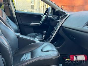 Volvo XC60 2013 Rīga, ar dzinēja tilpumu 2.00 L un nobraukumu 248 tūkst. km par 6600 €, foto 11 vietnē AUTOMOTO.COM.LV