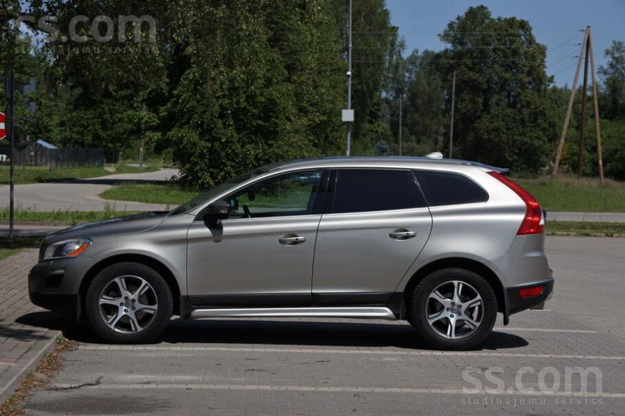 Volvo XC60 2013 in Jelgava, with an engine capacity of 2.40 L and mileage of 273 thousand km for 10800 €, photo 7 on AUTOMOTO.COM.LV
