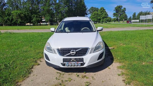 Volvo XC60 2013 Viļņa, ar dzinēja tilpumu 2.40 L un nobraukumu 308 tūkst. km par 8950 €, foto 1 vietnē AUTOMOTO.COM.LV