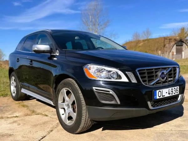 Volvo XC60 2013 Rīga, ar dzinēja tilpumu 2.40 L un nobraukumu 210 tūkst. km par 8700 €, foto 1 vietnē AUTOMOTO.COM.LV