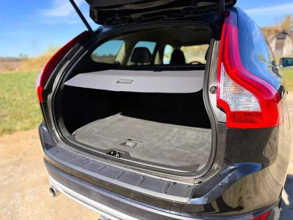 Volvo XC60 2013 Rīga, ar dzinēja tilpumu 2.40 L un nobraukumu 210 tūkst. km par 8700 €, foto 7 vietnē AUTOMOTO.COM.LV