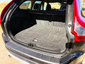 Volvo XC60 2013 Rīga, ar dzinēja tilpumu 2.40 L un nobraukumu 210 tūkst. km par 8700 €, foto 9 vietnē AUTOMOTO.COM.LV