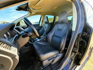 Volvo XC60 2013 Rīga, ar dzinēja tilpumu 2.40 L un nobraukumu 210 tūkst. km par 8700 €, foto 17 vietnē AUTOMOTO.COM.LV