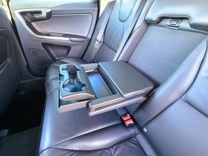 Volvo XC60 2013 Rīga, ar dzinēja tilpumu 2.40 L un nobraukumu 210 tūkst. km par 8700 €, foto 19 vietnē AUTOMOTO.COM.LV