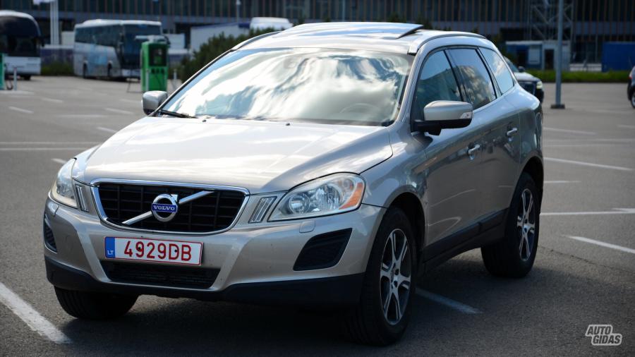 Volvo XC60 2013 in Siauliai, with an engine capacity of 3.00 L and mileage of 247 thousand km for 7900 €, photo 4 on AUTOMOTO.COM.LV