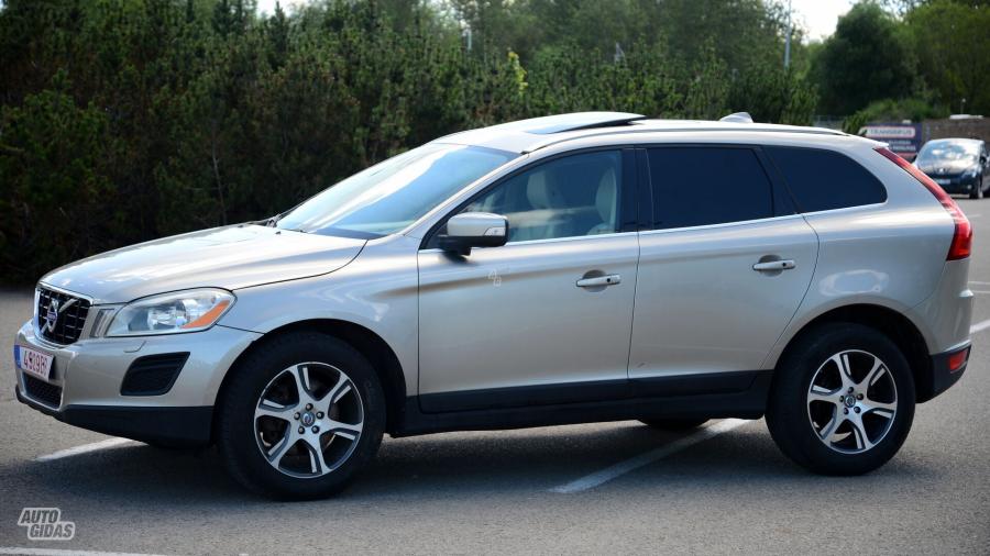 Volvo XC60 2013 in Siauliai, with an engine capacity of 3.00 L and mileage of 247 thousand km for 7900 €, photo 5 on AUTOMOTO.COM.LV