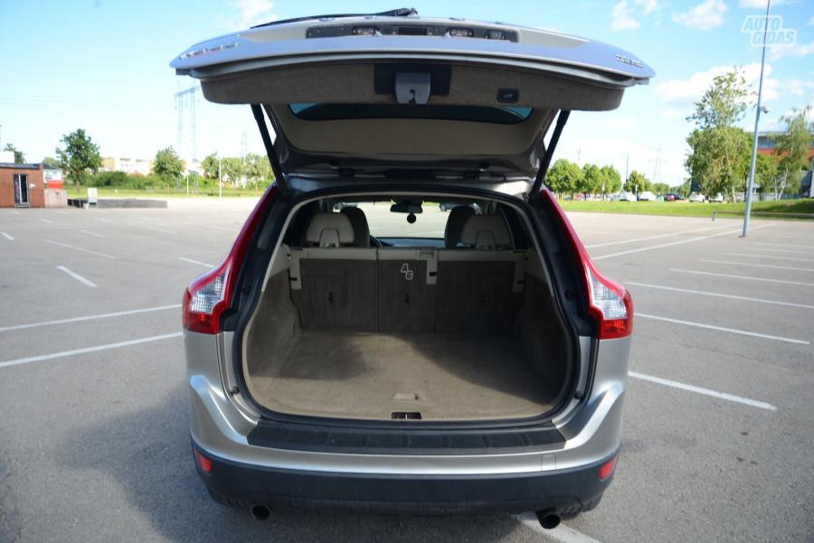 Volvo XC60 2013 in Siauliai, with an engine capacity of 3.00 L and mileage of 247 thousand km for 7900 €, photo 11 on AUTOMOTO.COM.LV