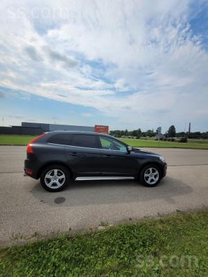 Volvo XC60 2013 Ogre, ar dzinēja tilpumu 2.00 L un nobraukumu 253 tūkst. km par 8700 €, foto 8 vietnē AUTOMOTO.COM.LV