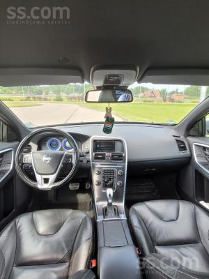 Volvo XC60 2013 Ogre, ar dzinēja tilpumu 2.00 L un nobraukumu 253 tūkst. km par 8700 €, foto 12 vietnē AUTOMOTO.COM.LV