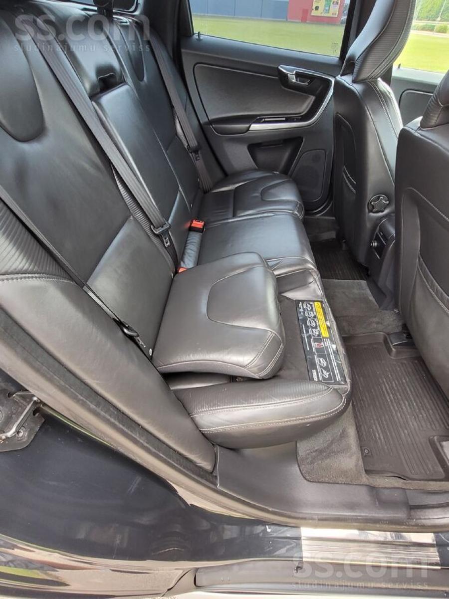 Volvo XC60 2013 Ogre, ar dzinēja tilpumu 2.00 L un nobraukumu 253 tūkst. km par 8700 €, foto 15 vietnē AUTOMOTO.COM.LV
