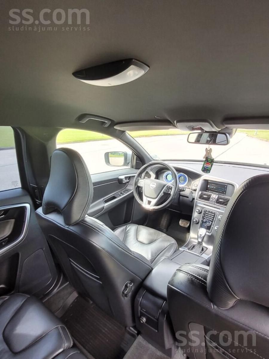 Volvo XC60 2013 Ogre, ar dzinēja tilpumu 2.00 L un nobraukumu 253 tūkst. km par 8700 €, foto 16 vietnē AUTOMOTO.COM.LV