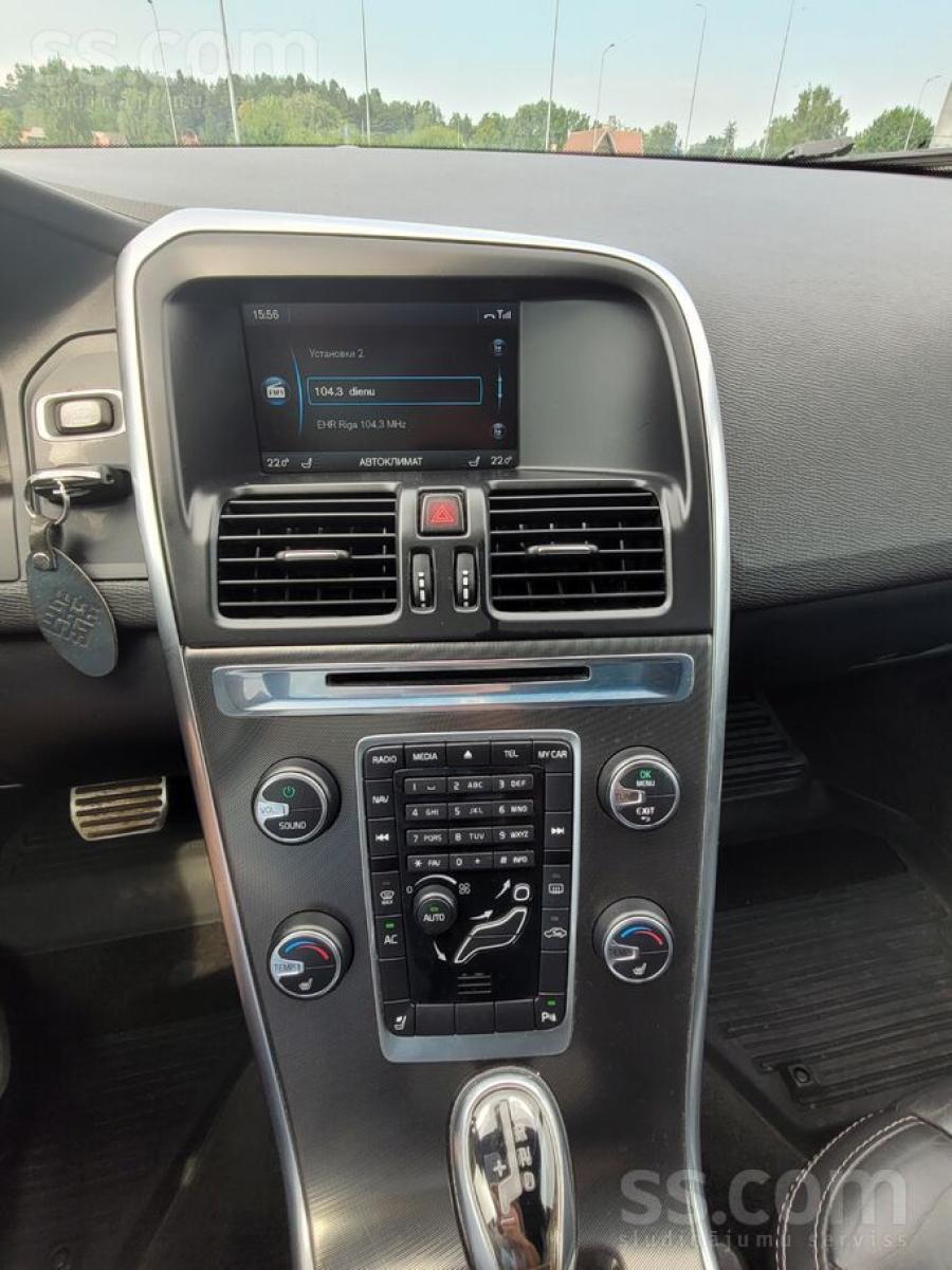 Volvo XC60 2013 Ogre, ar dzinēja tilpumu 2.00 L un nobraukumu 253 tūkst. km par 8700 €, foto 19 vietnē AUTOMOTO.COM.LV