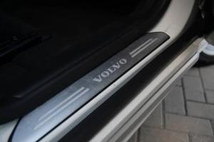 Volvo XC60 2013 in Tukums, with an engine capacity of 2.00 L and mileage of 215 thousand km for 9900 €, photo 15 on AUTOMOTO.COM.LV