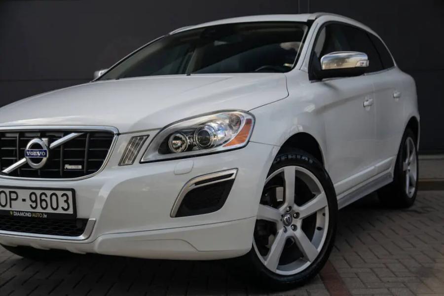 Volvo XC60 2013 in Tukums, with an engine capacity of 2.00 L and mileage of 215 thousand km for 9900 €, photo 16 on AUTOMOTO.COM.LV