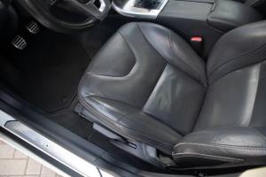 Volvo XC60 2013 in Tukums, with an engine capacity of 2.00 L and mileage of 215 thousand km for 9900 €, photo 26 on AUTOMOTO.COM.LV