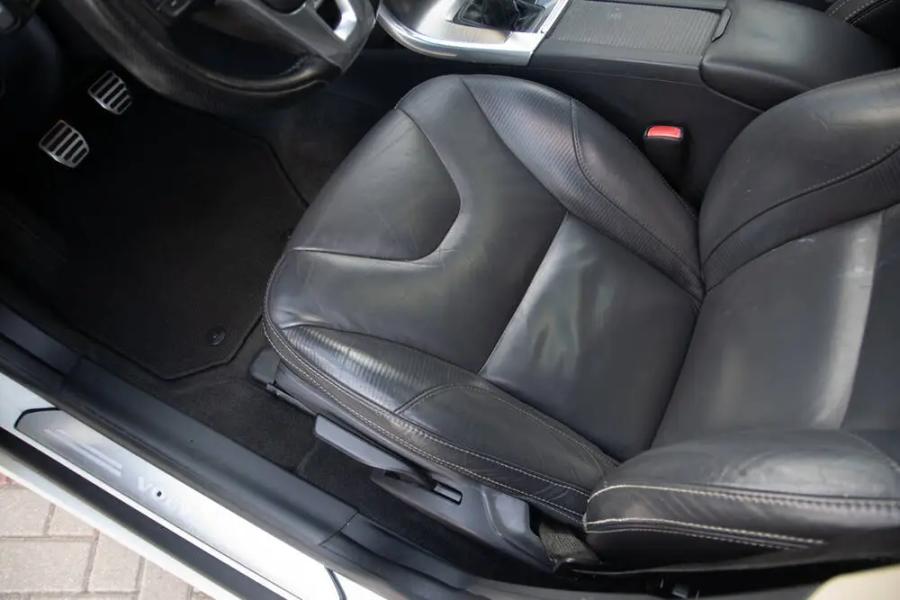 Volvo XC60 2013 in Tukums, with an engine capacity of 2.00 L and mileage of 215 thousand km for 9900 €, photo 26 on AUTOMOTO.COM.LV