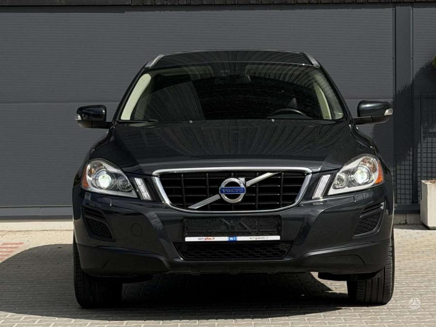 Volvo XC60 2013 Šauļi, ar dzinēja tilpumu 2.40 L un nobraukumu 231 tūkst. km par 11190 €, foto 3 vietnē AUTOMOTO.COM.LV