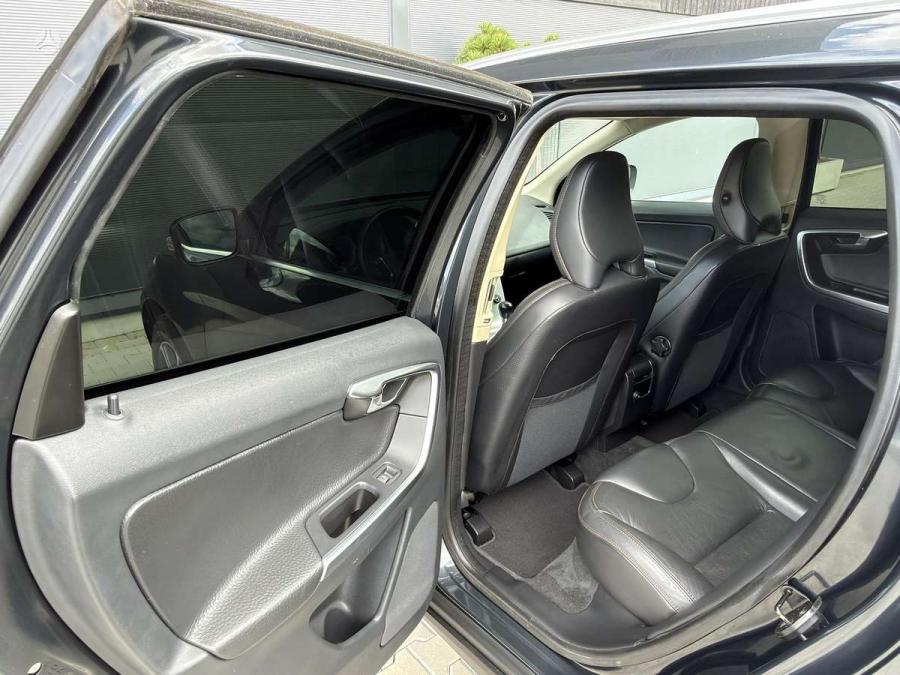 Volvo XC60 2013 Šauļi, ar dzinēja tilpumu 2.40 L un nobraukumu 231 tūkst. km par 11190 €, foto 14 vietnē AUTOMOTO.COM.LV