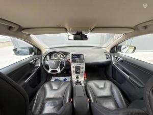 Volvo XC60 2013 Šauļi, ar dzinēja tilpumu 2.40 L un nobraukumu 231 tūkst. km par 11190 €, foto 17 vietnē AUTOMOTO.COM.LV