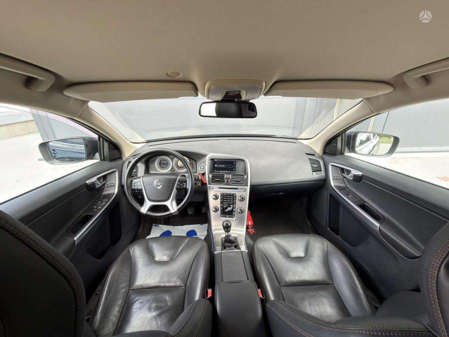 Volvo XC60 2013 Šauļi, ar dzinēja tilpumu 2.40 L un nobraukumu 231 tūkst. km par 11190 €, foto 17 vietnē AUTOMOTO.COM.LV